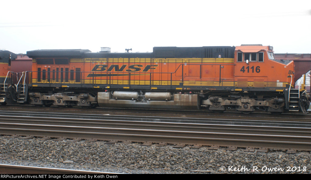 BNSF 4116